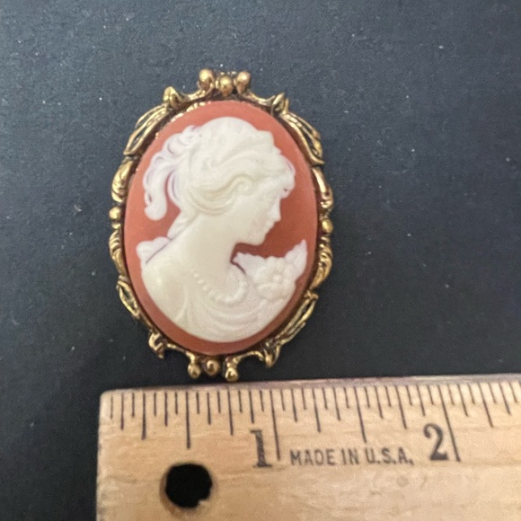 Jewelry | Cameo Broach | Poshmark